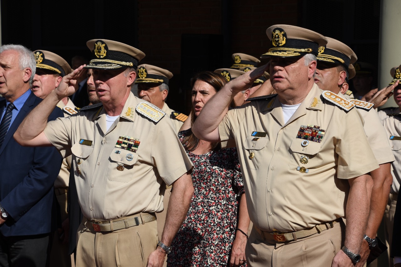 La Ministra de Seguridad de la Nación tomó juramento a los nuevos Jefes ... La Ministra de Seguridad de la Nación tomó juramento a los nuevos Jefes ...