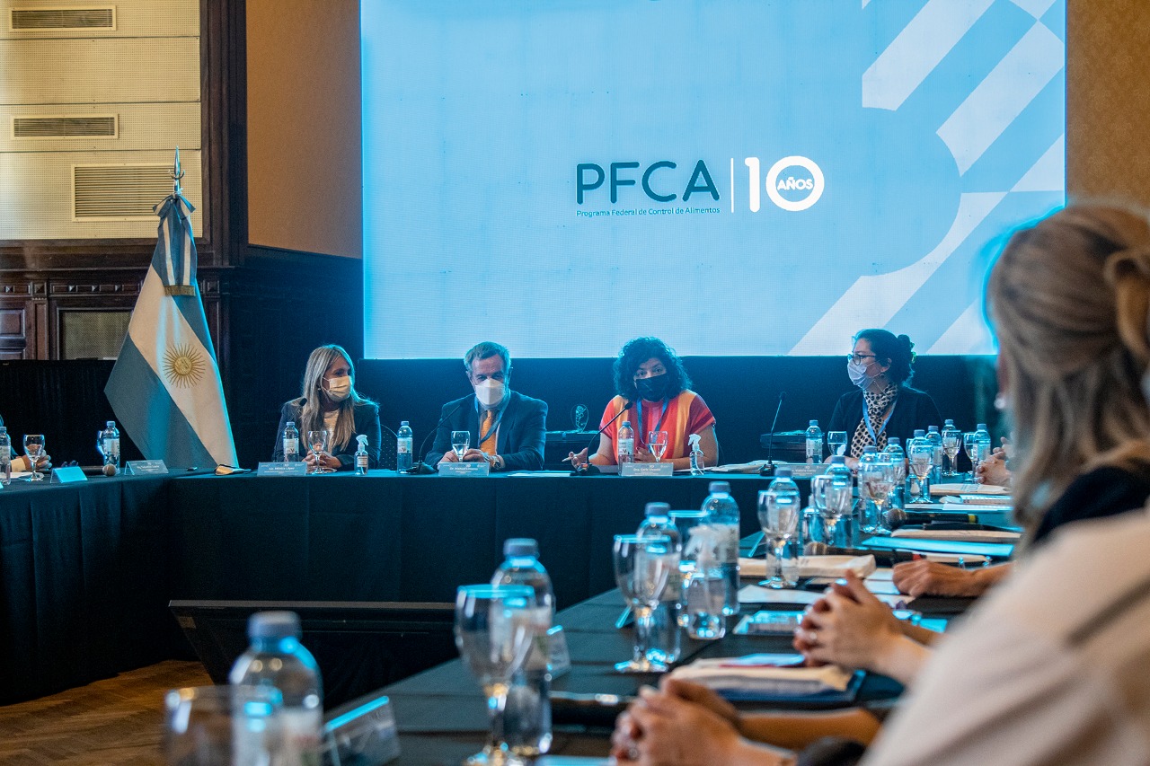 ANMAT celebra los 10 años del Programa Federal de Control de Alimentos ...