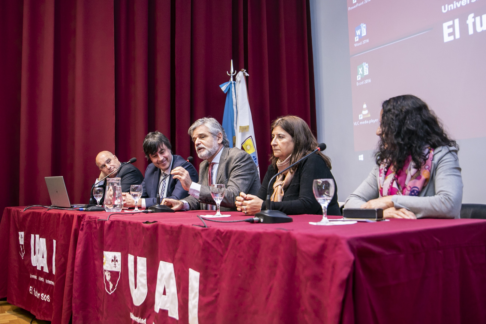 Se inauguraron laboratorios en el Centro de Virología Humana y Animal ...