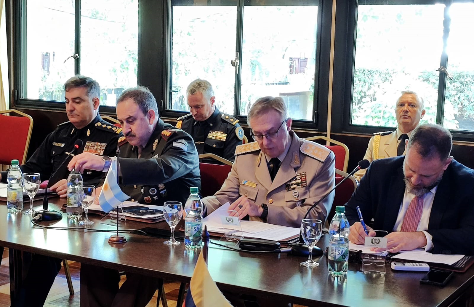 El Prefecto Nacional participa de una reunión de jefes de fuerzas de ...