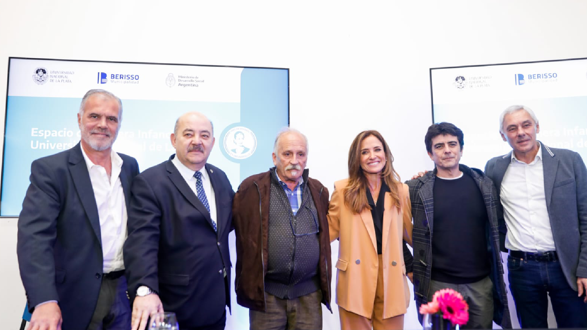 Victoria Tolosa Paz firmó un convenio con la Universidad Nacional de La Plata para la ...