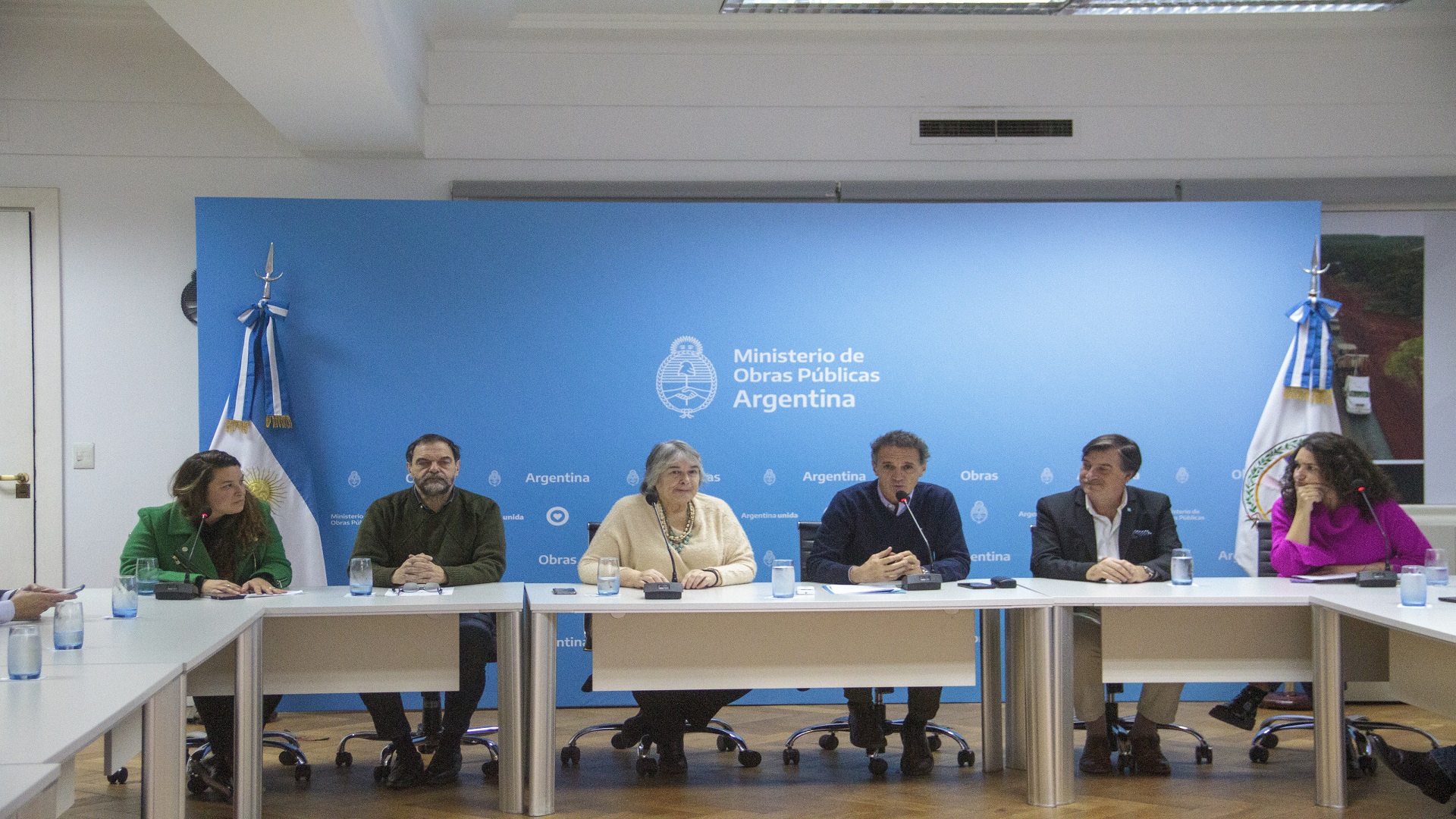 Se firmó un convenio de colaboración y asistencia entre el Ministerio de Obras Públicas y Senasa ...