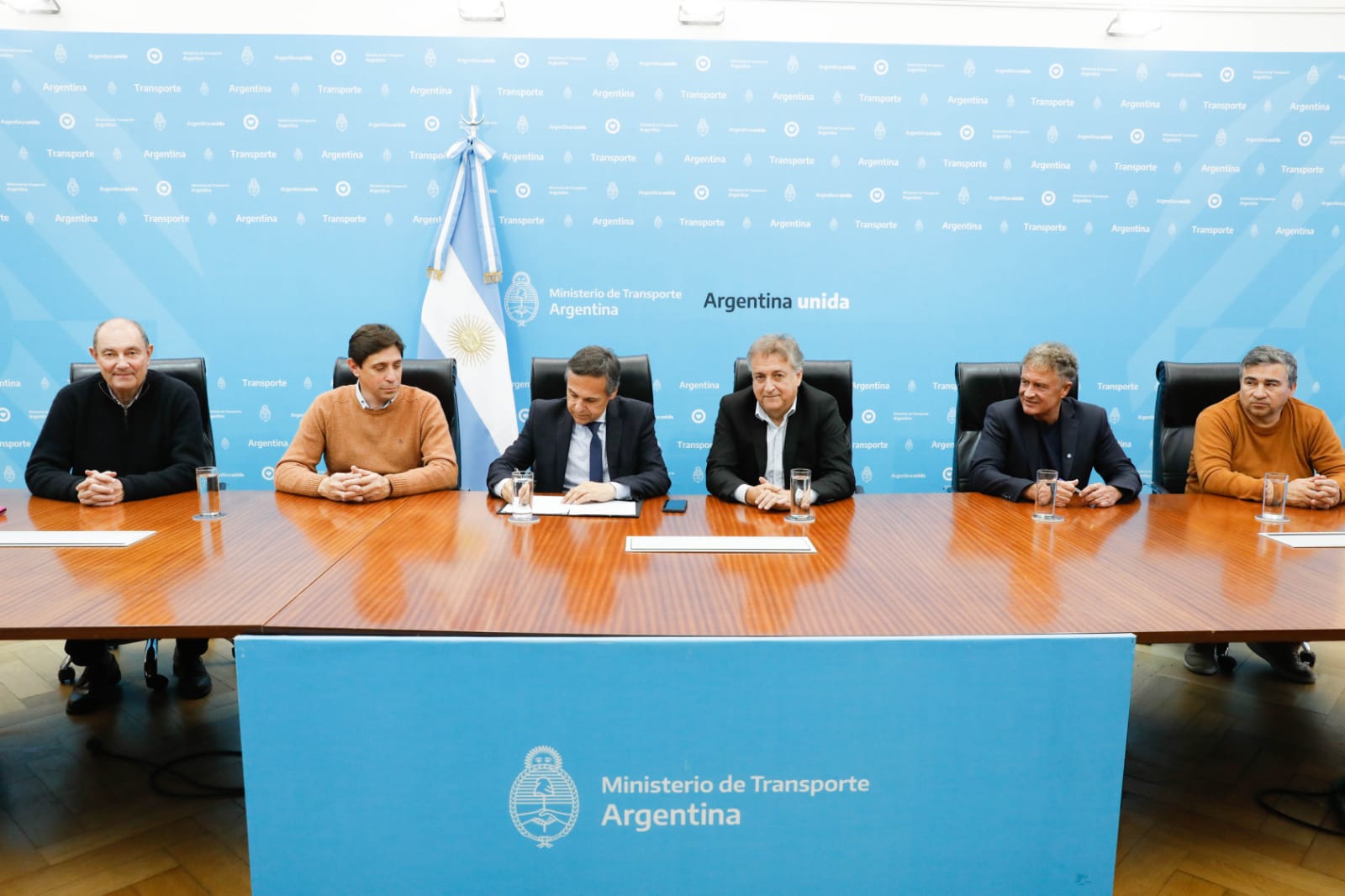 Paradas Seguras: el programa continúa creciendo y suma 5 nuevas ... Paradas Seguras: el programa continúa creciendo y suma 5 nuevas ...