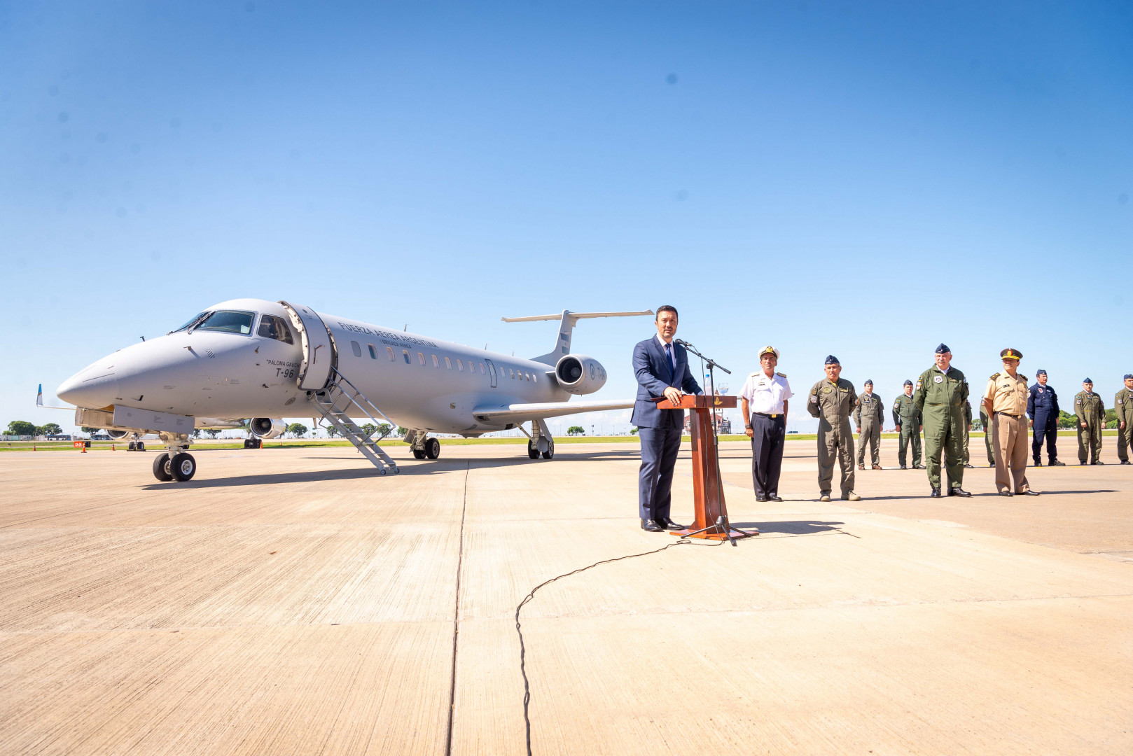 Petri recibió el segundo Embraer ERJ 140 LR para ampliar las ...
