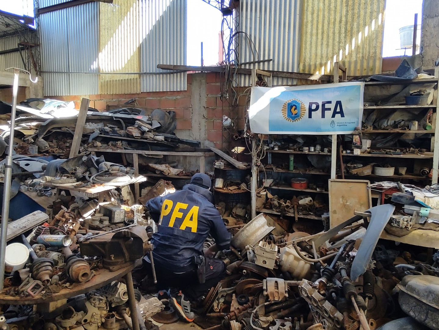 La Policía Federal Argentina allanó una vivienda de Chajarí donde ... La Policía Federal Argentina allanó una vivienda de Chajarí donde ...