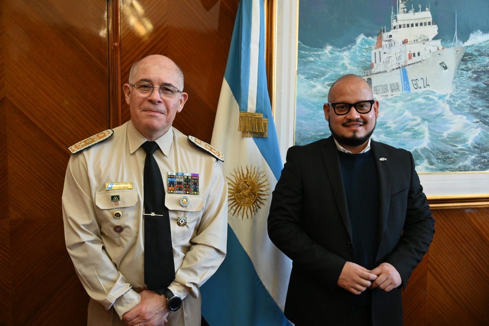 El Prefecto Nacional recibió al Embajador de El Salvador | Argentina.gob.ar El Prefecto Nacional recibió al Embajador de El Salvador | Argentina.gob.ar