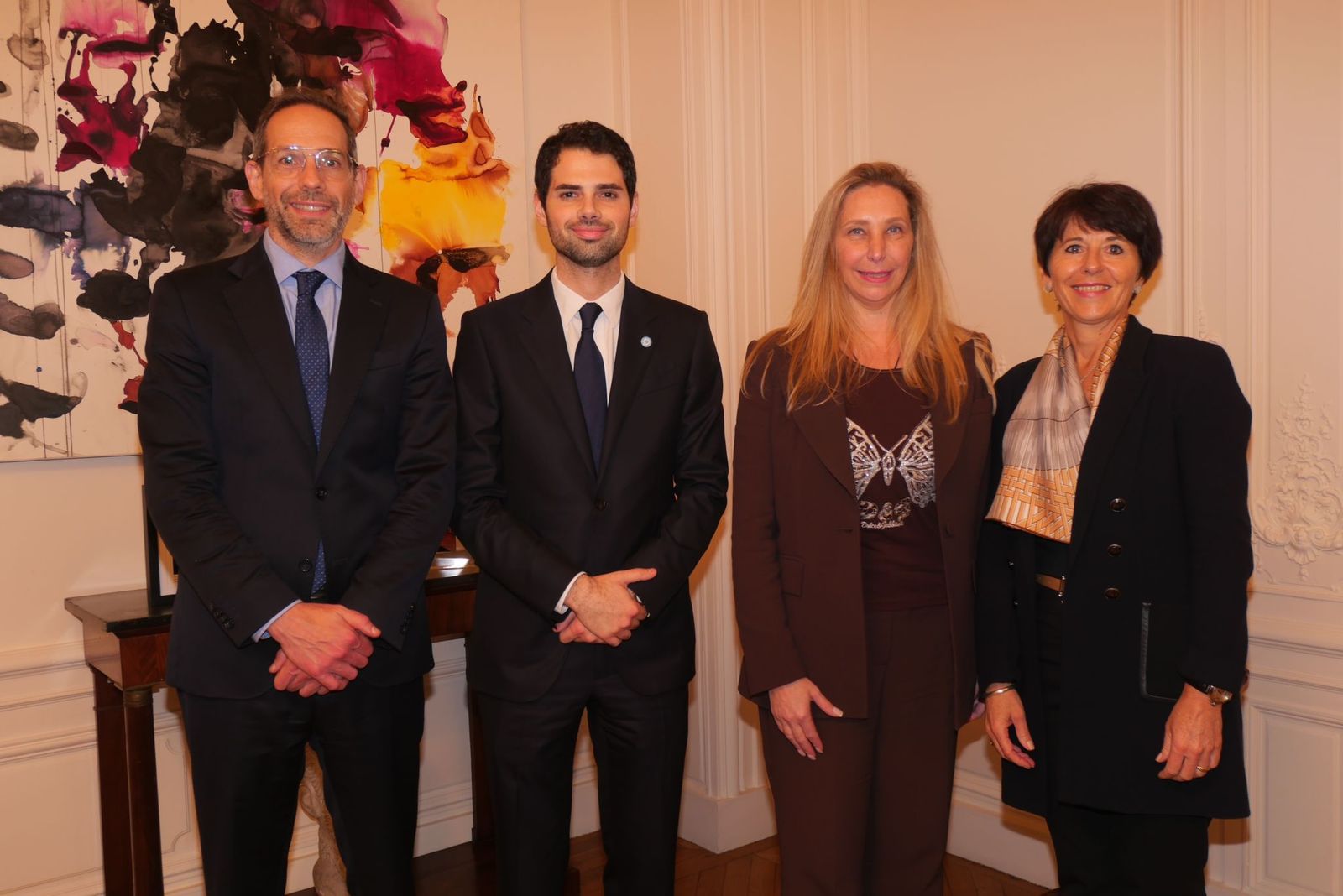 Karina Milei se reunió con destacados empresarios franceses | Argentina ...