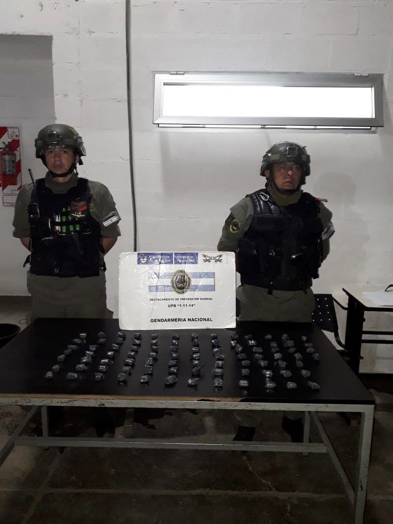 Incautan 88 Envoltorios De Marihuana Argentina Gob Ar