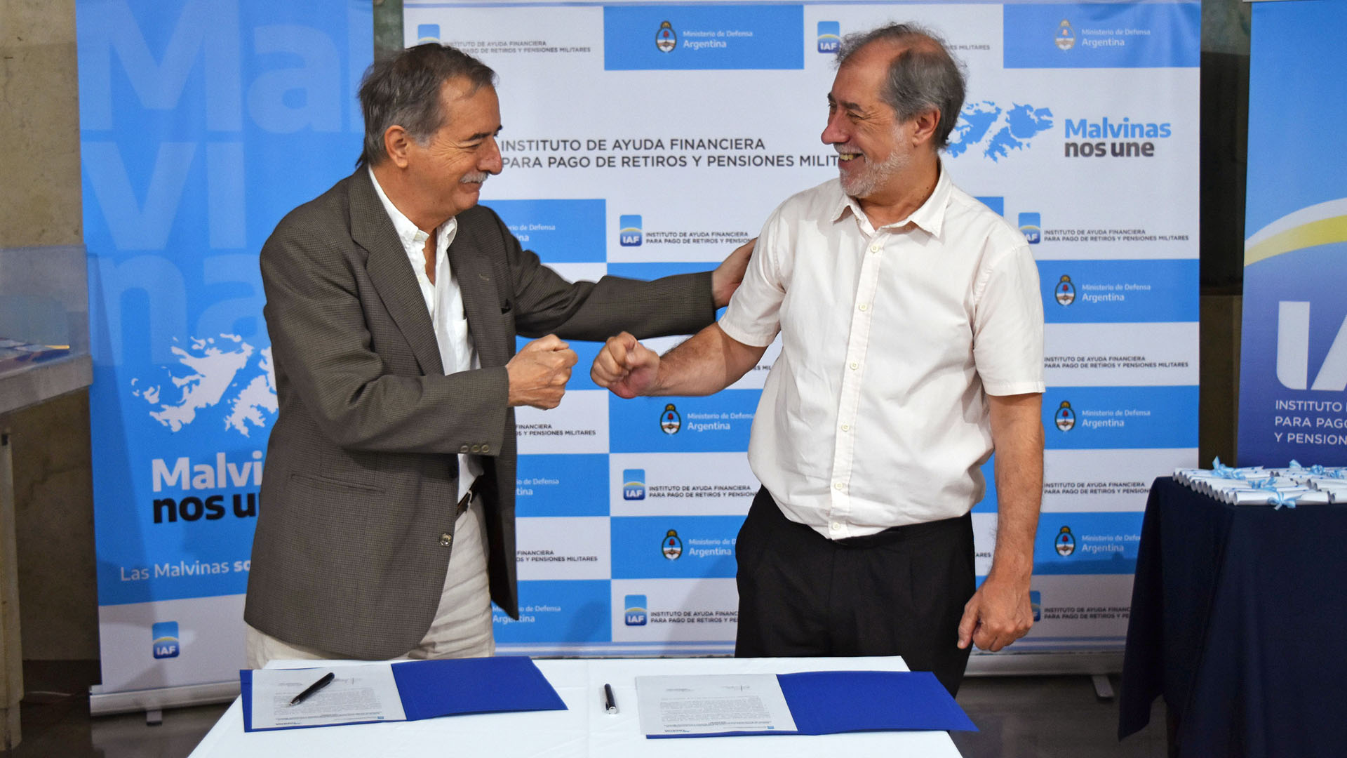 Egresados y egresadas del Curso de Capacitación Profesional y ...