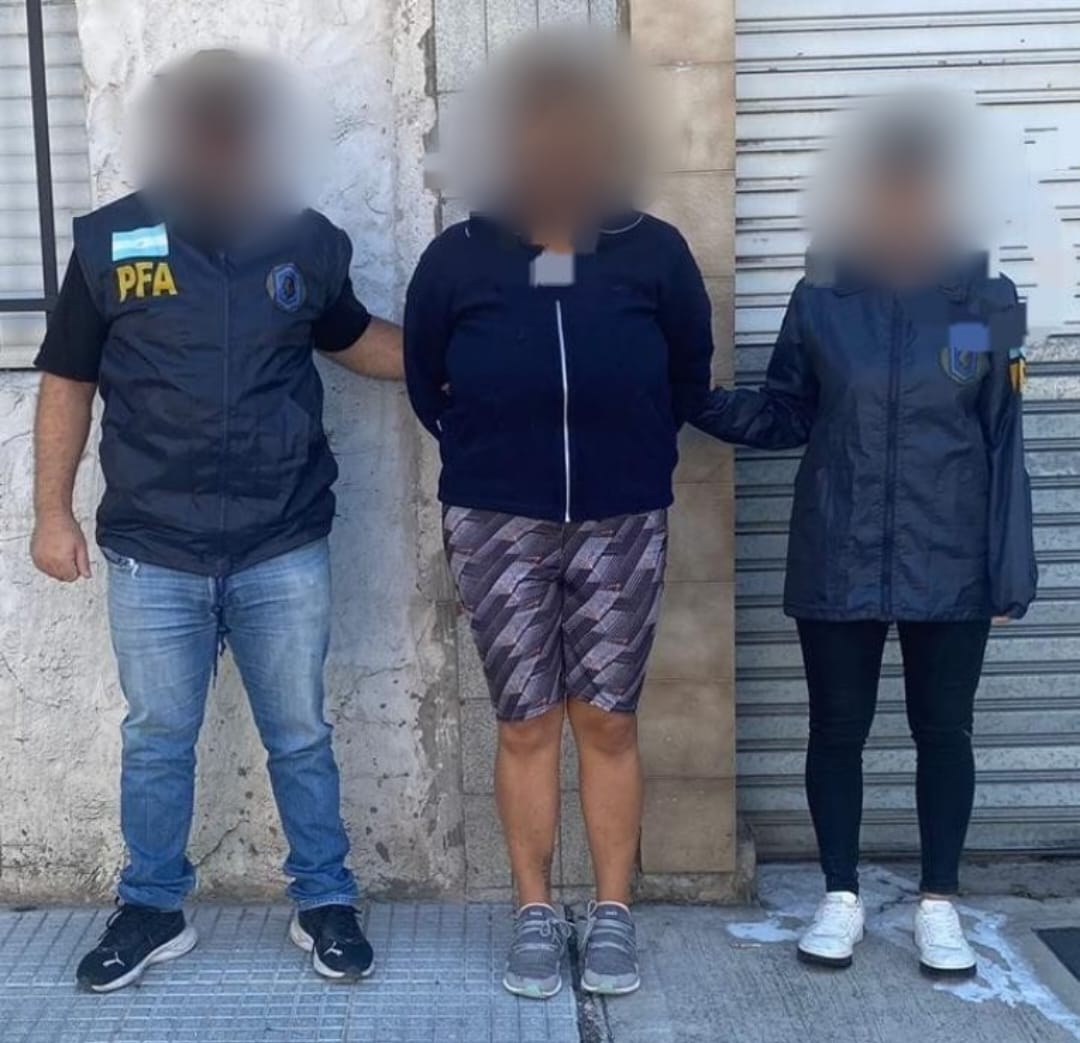 “La encargada”: PFA detuvo a una mujer que se encontraba prófuga ... “La encargada”: PFA detuvo a una mujer que se encontraba prófuga ...