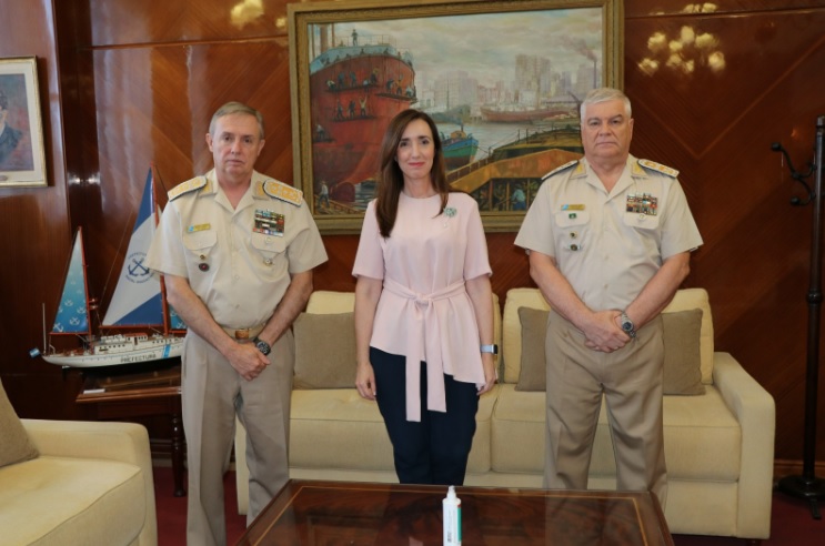 La Vicepresidente electa visitó la Prefectura | Argentina.gob.ar