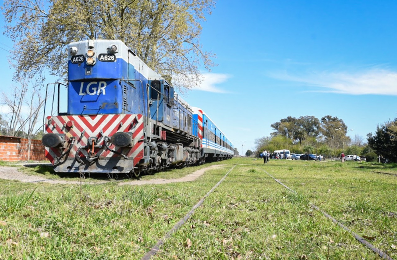 Línea Roca: regresan los trenes de cercanías y el tren universitario ...